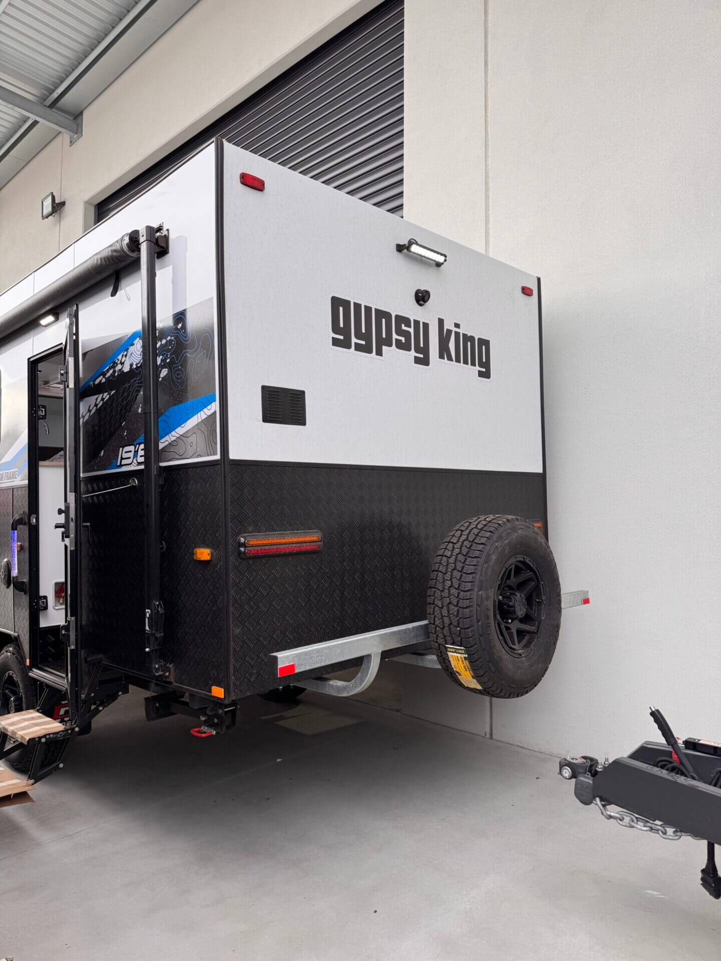 2025 Gypsy King Caravans - 19'6 Offroad Couples with Ensuite