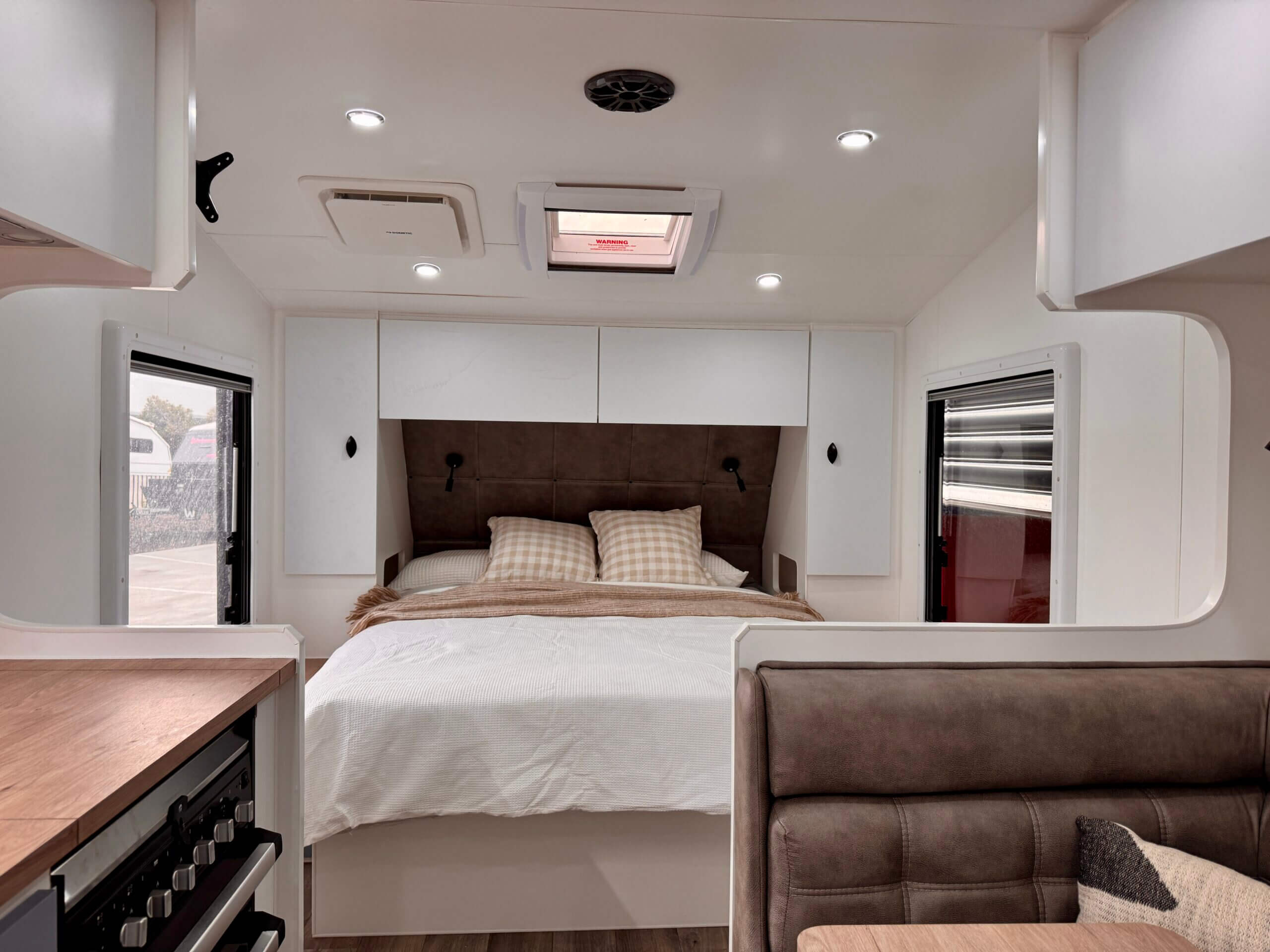 2025 Gypsy King Caravans - 19'6 Offroad Couples with Ensuite