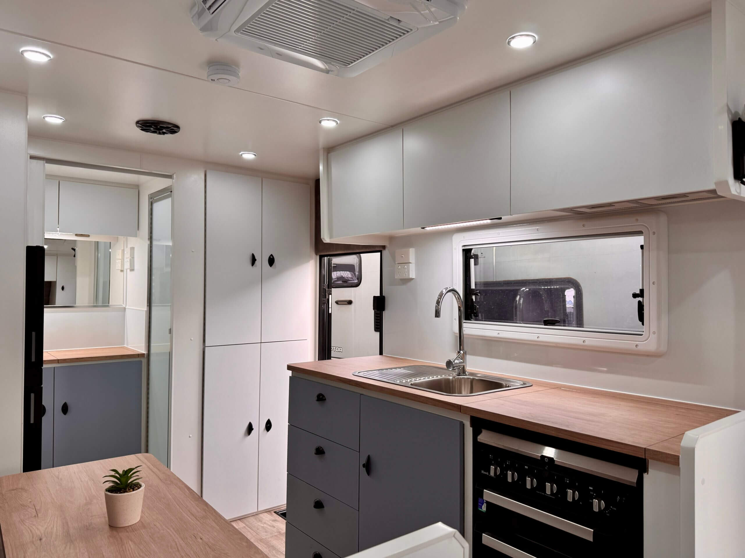2025 Gypsy King Caravans - 19'6 Offroad Couples with Ensuite